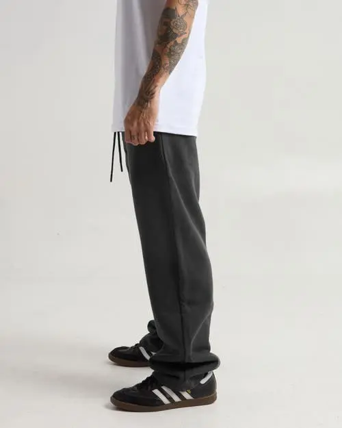 SHAKA WEAR Garment Dye Straight Leg Sweatpants - Shadow
