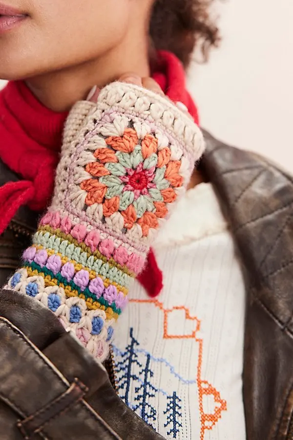 FRENCH KNOT So Woodstock Handwarmers - Pink
