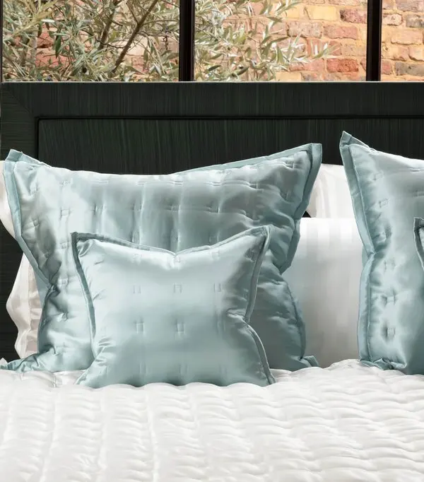 Gingerlily Silk Windsor Cushion