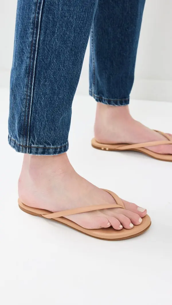 Beek Sunbeam Flip Flops - Beach