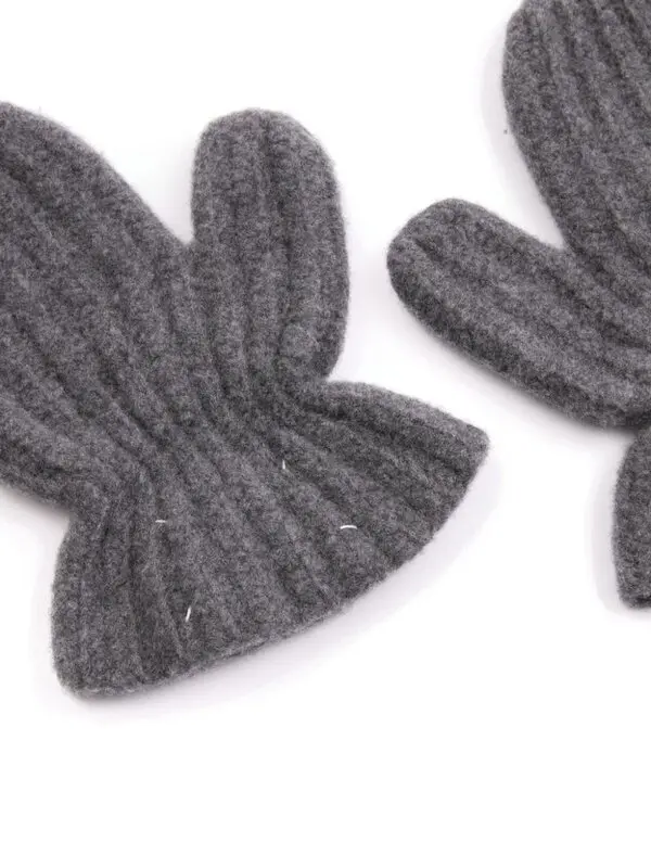 MAISON MARGIELA Ribbed-knit Mittens