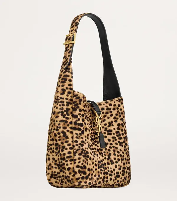 Saint Laurent Small Le 5 À 7 Shoulder Bag - Beige