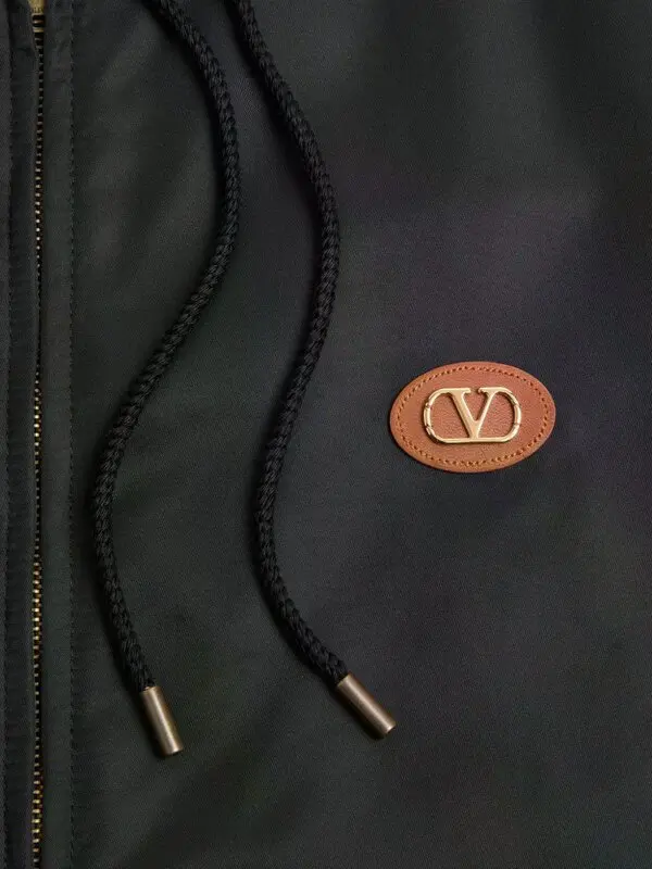 Valentino Garavani Vlogo-patch Hooded Windbreaker