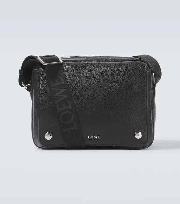 Loewe Pebble Medium Leather Shoulder Bag - Black