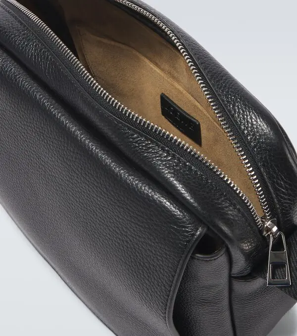 Loewe Pebble Medium Leather Shoulder Bag - Black
