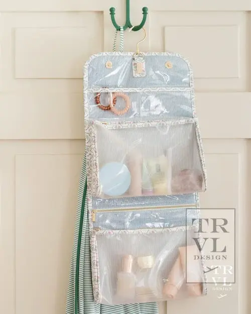 TRVL DESIGN Antibes Hanging Toiletry Bag - Ivory