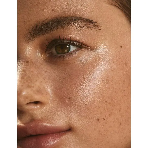 MOONGLAZE Sheers Highlighter Stick 7g