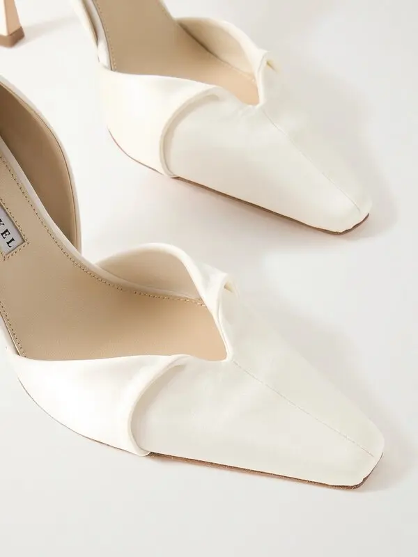 DANIELLE FRANKEL Kennedy Pumps