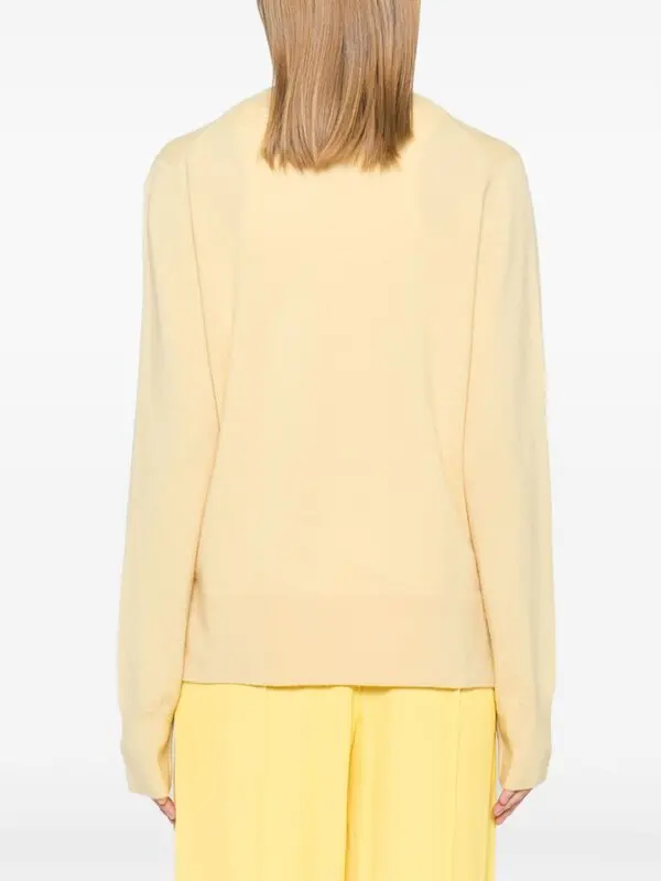 These Chic Yellow Outfit Ideas Help Bring a Pop to Your Spring Wardrobe