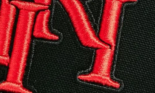 Amiri Staggered Logo Cotton Canvas Baseball Cap - Black Red