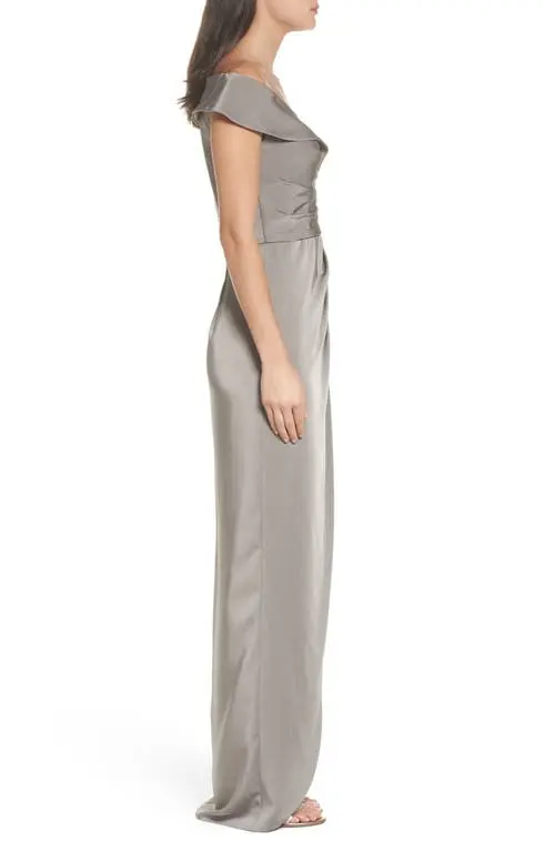 La Femme Long Jersey Dress With Ruching And Cap Sleeves - Pewter