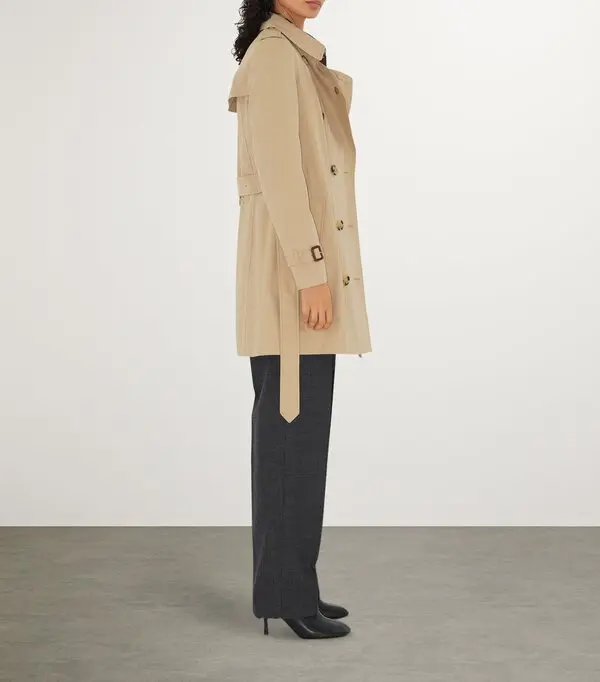Burberry Gabardine Chelsea Short Trench Coat