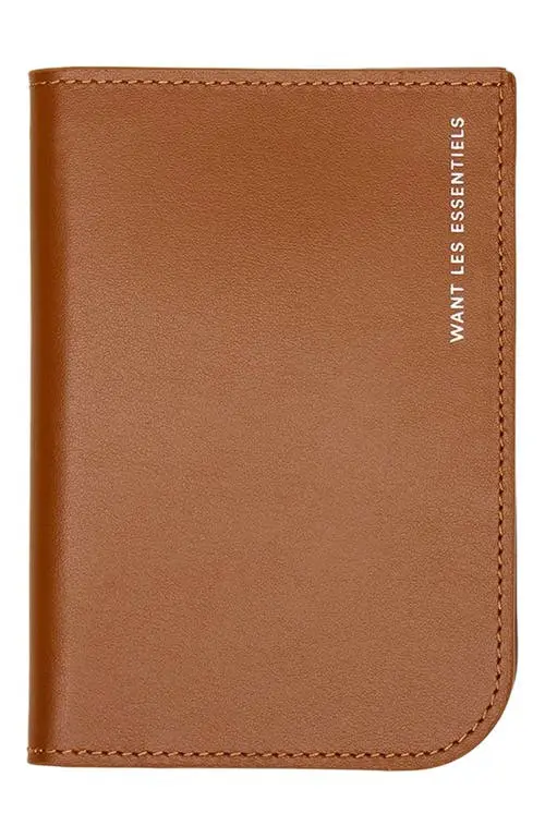 WANT Les Essentiels Arch Smooth Leather Passport Cover - Cuero