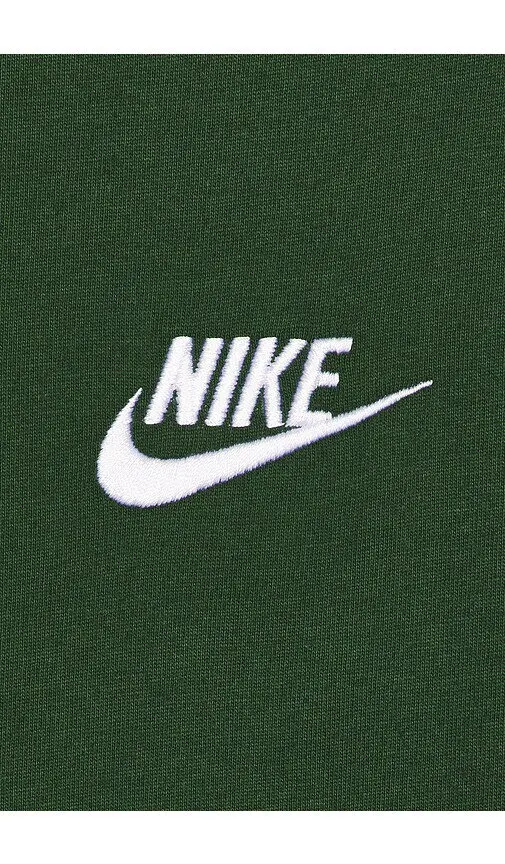 Nike Nsw Club Tee In Green