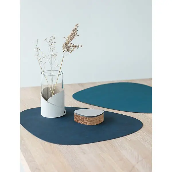 LIND DNA Curve Large Reversible Leather Table Mat 35cm-45cm - Midnight Blue And Petrol