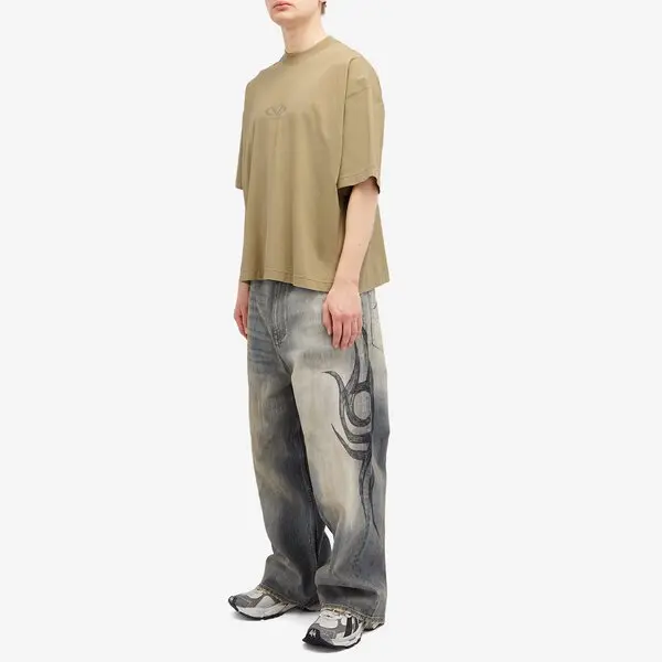 Vetements Oval Logo Cropped Boxy T-Shirt In Taupe - 45% Off