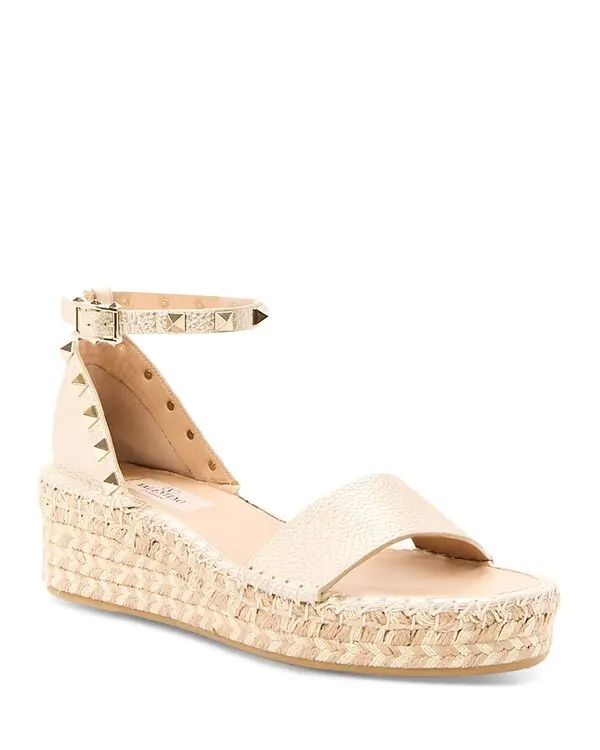 Valentino Garavani Rockstud Flatform Espadrille Sandals - Platinum