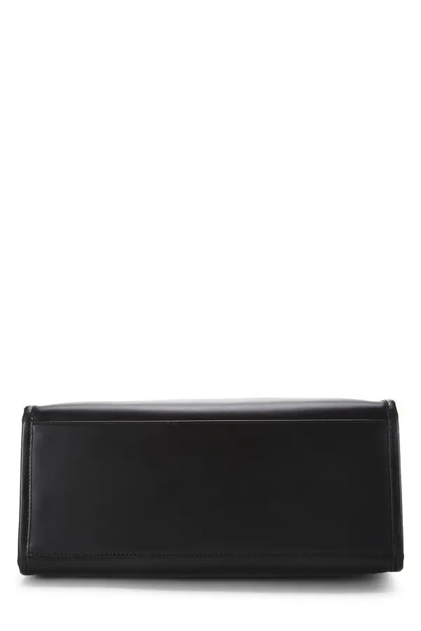 Fendi Calfskin Leather Sunshine Shopper