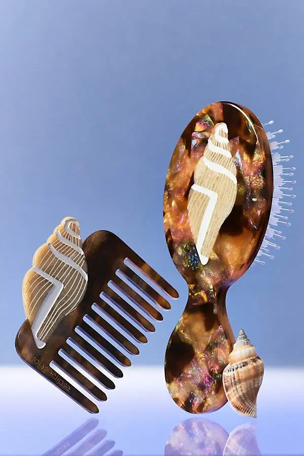 SOLAR ECLIPSE Handpated Compact 2-1 Perfect Daily Brush - Conch Shell