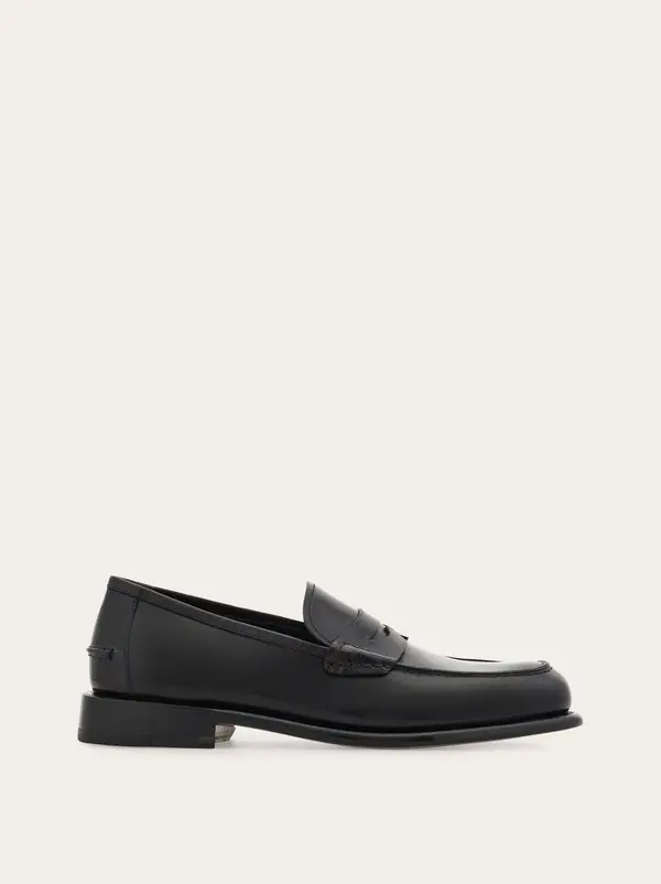 FERRAGAMO Tramezza Penny Loafer - Black