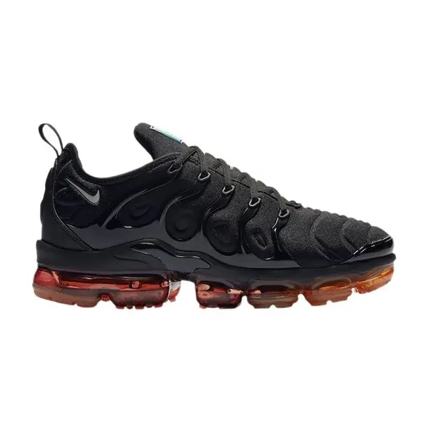 Nike Air Vapormax Plus Sneakers - Black