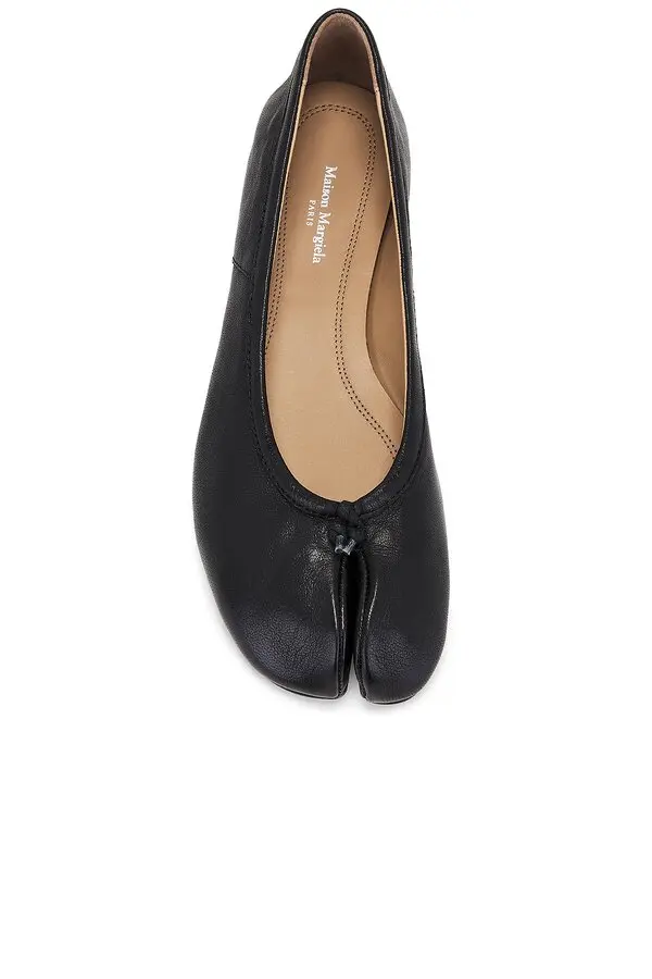 MAISON MARGIELA Tabi Ballerina Flat - Black