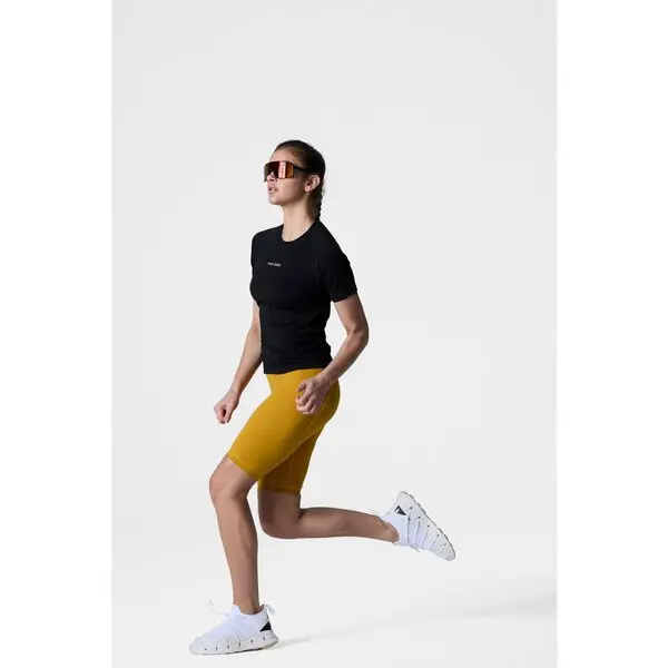 COZY ZERO Tech Merino Light Weight Daily Tee - Black
