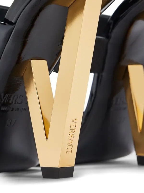 Versace V2025 Sandals