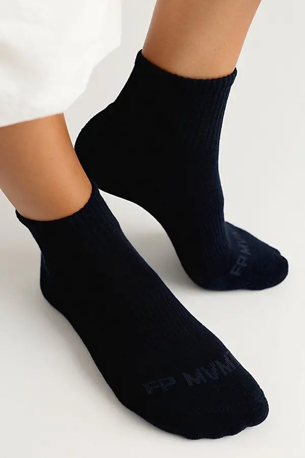 Free People Old Faithful Solid Ankle Socks - Navy