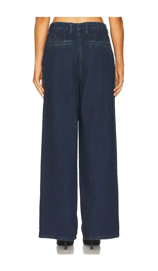 Good American 90s Pleated Trouser Jeans