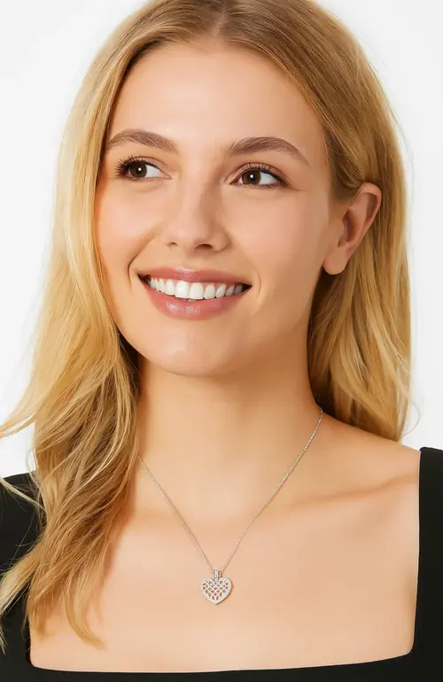 DLORIA Hollywood Sensation Crystal Heart Necklace
