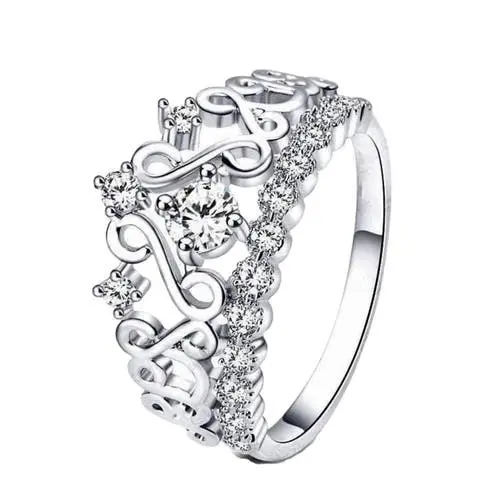 DLORIA Hollywood Sensation Princess Crown Ring With Zirconia - Silver