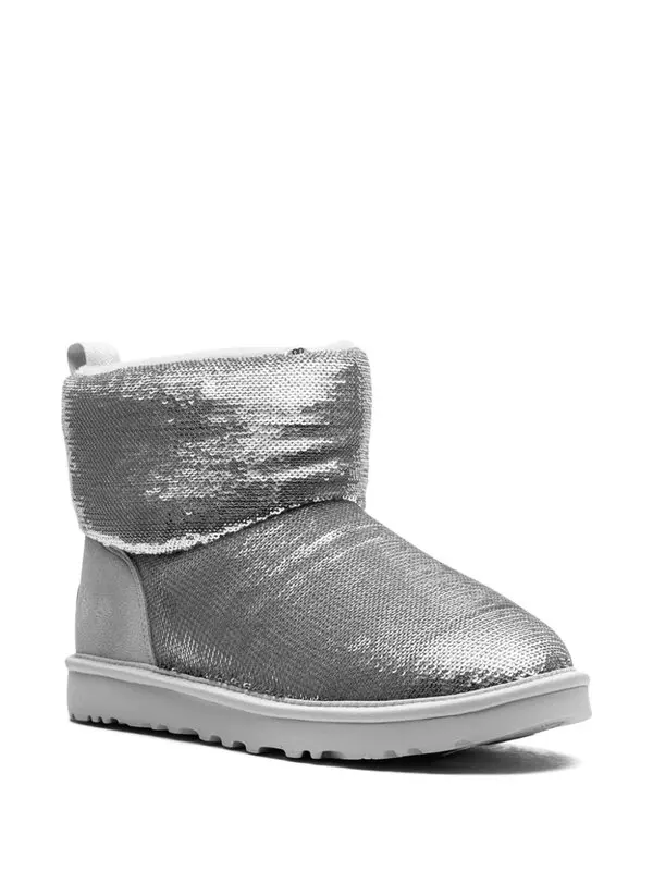 UGG Classic Mini Boot