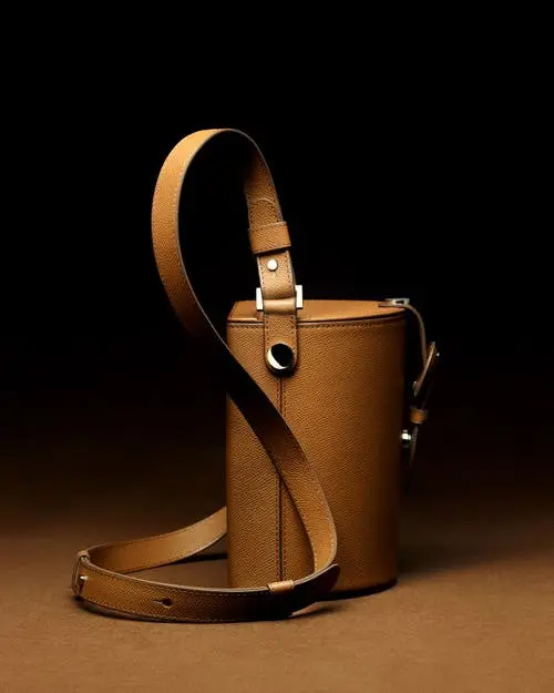 Perrin La Parisienne Xbody Bucket Bag - Chestnut