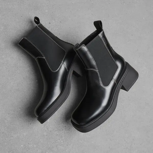 VAGABOND SHOEMAKERS Dorah Leather Ankle Boots - Black/white