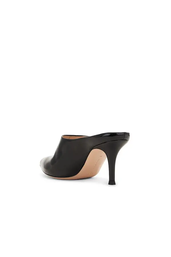 GIANVITO ROSSI Nuit Mule - Black