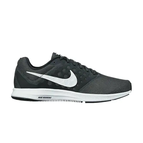Nike Downshifter 7 Wide Sneakers