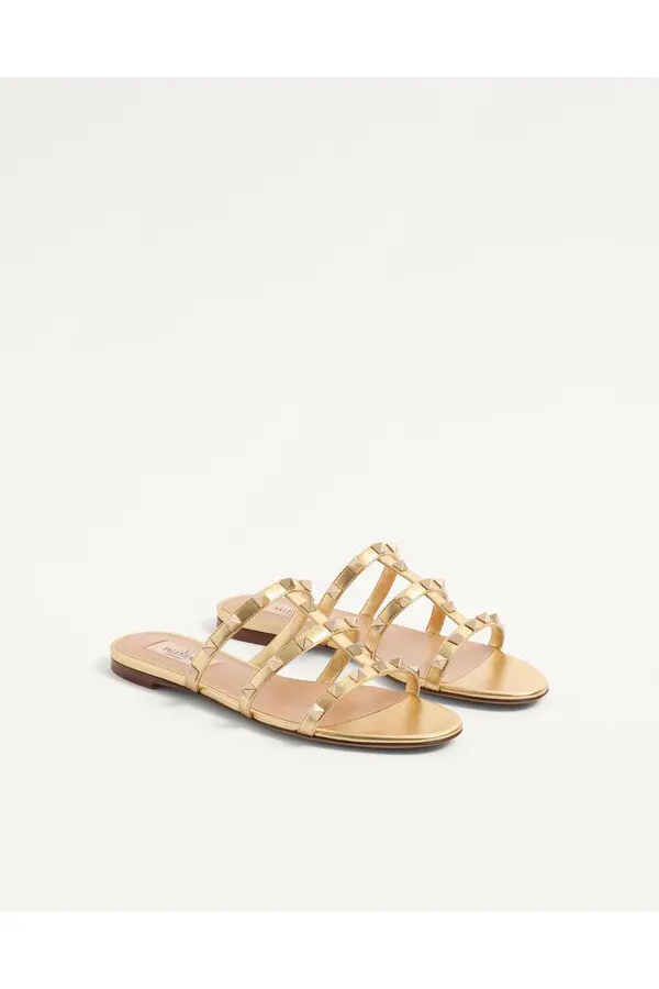 Valentino Garavani Rockstud Slide Sandal - Natural