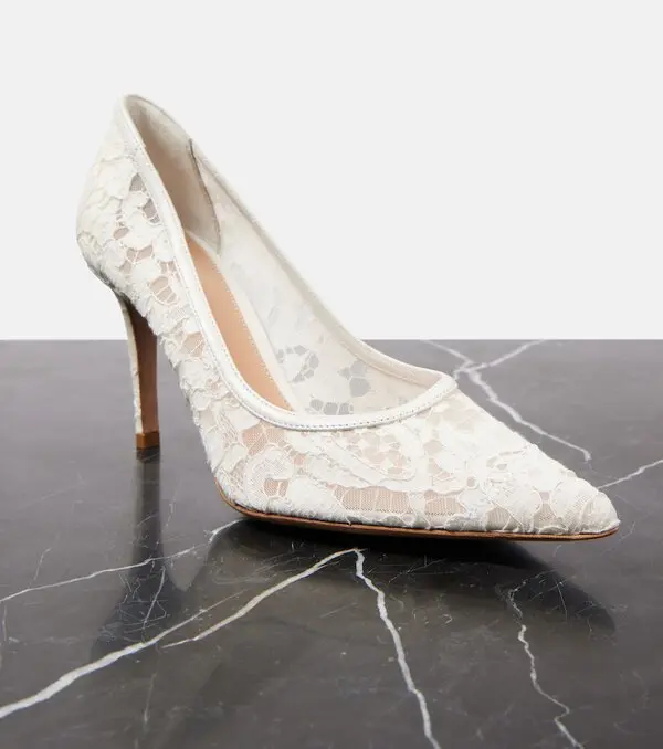 GIANVITO ROSSI Lyon 85 Lace Pumps - White