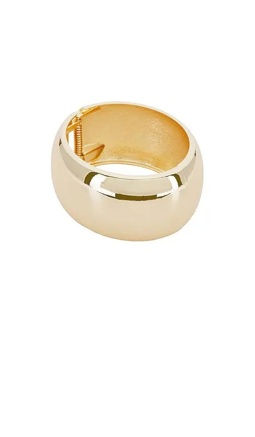 8 Other Reasons Cleo Cuff