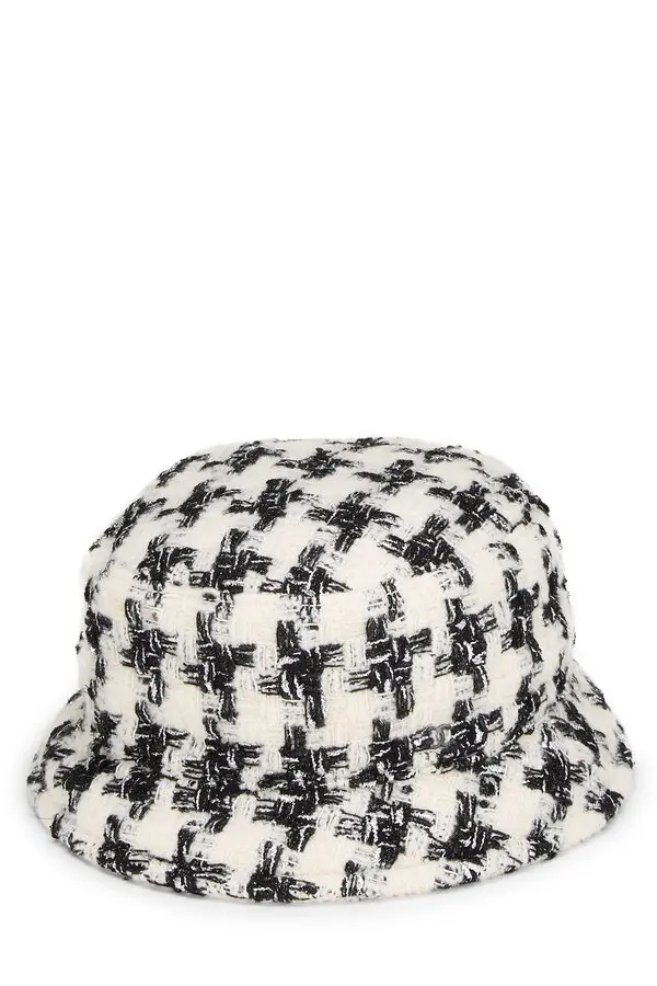 CHANEL シャネル Tweed Bucket Hat ツイード　バケハ Chanel Tweed Bucket Hat - Multi | Editorialist