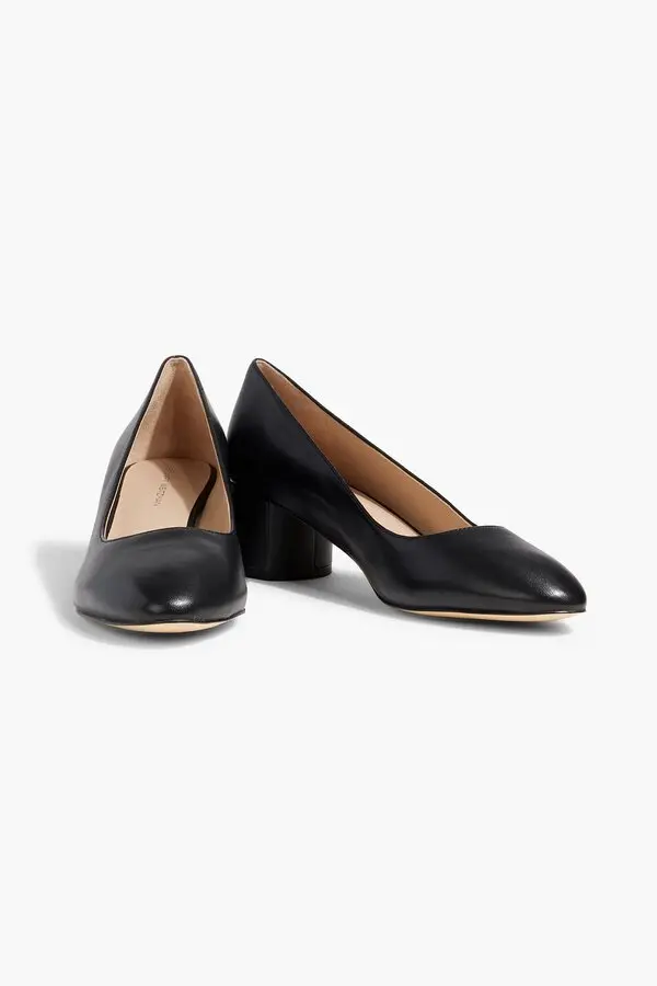STUART WEITZMAN Bridget Leather Pumps