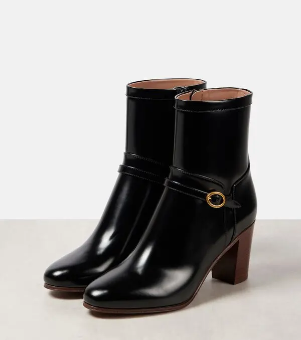 Valentino Garavani Pattie 75 Leather Ankle Boots - Black