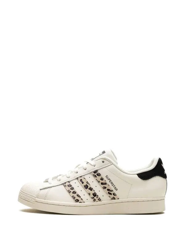 Adidas Superstar Sneakers