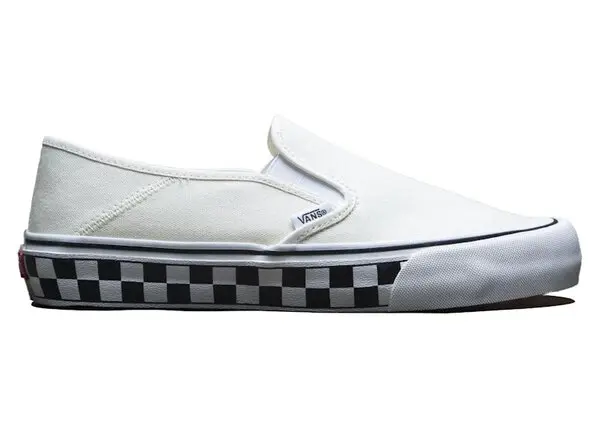 VANS Classic Slip-on Sneakers - White