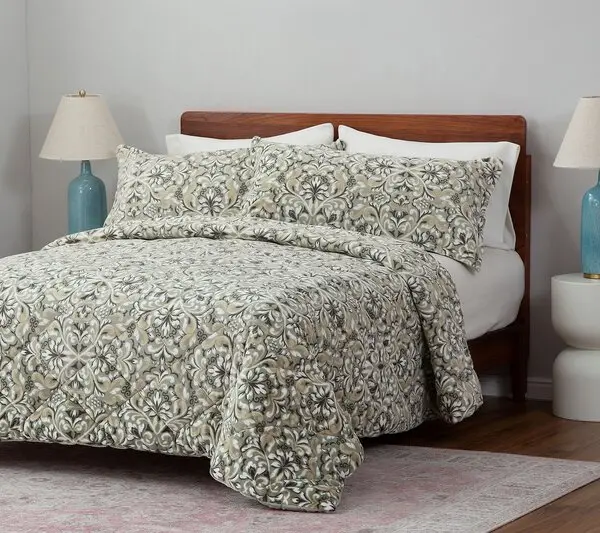 BERKSHIRE BLANKET Berkshire Printed Petite Grace Fur Comforter & Sham Set- Full - One-color