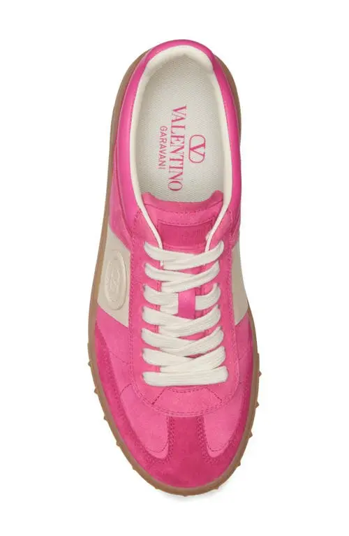 Valentino Garavani Upvillage Low Top Sneakers - Pink