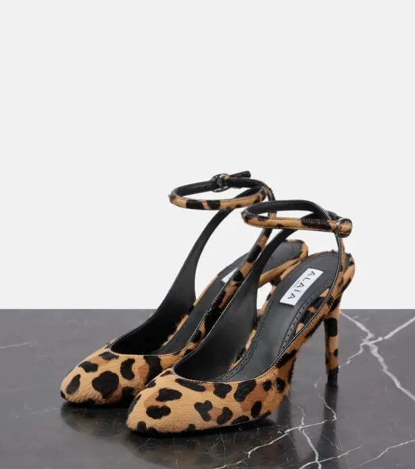 Alaïa Decollete 90 Calf Hair Slingback Pumps - Brown