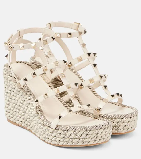 Valentino Garavani Rockstud Torchon 95 Espadrille Wedges - White