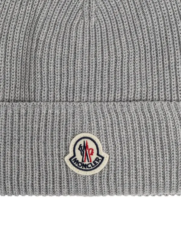 Moncler Logo-Patch Beanie Grey Editorialist